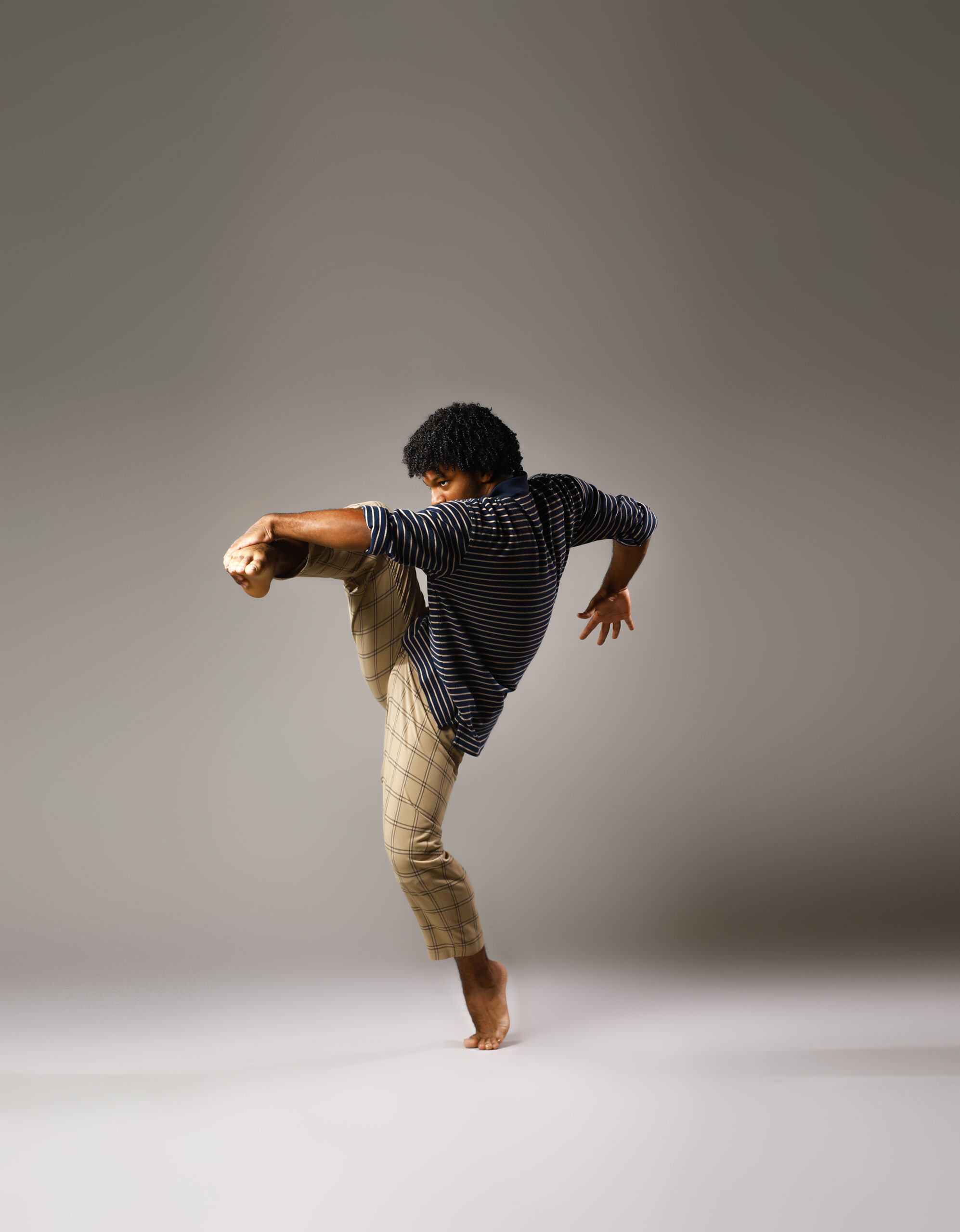 Alexander Thomas (he/him) | USC Glorya Kaufman School of Dance